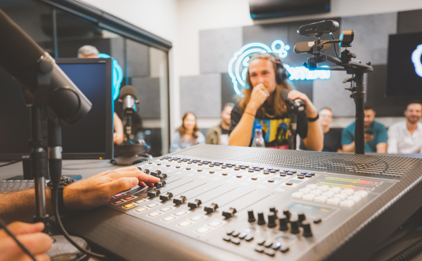 Atlântida é a rádio mais ouvida da Grande Florianópolis - NSC